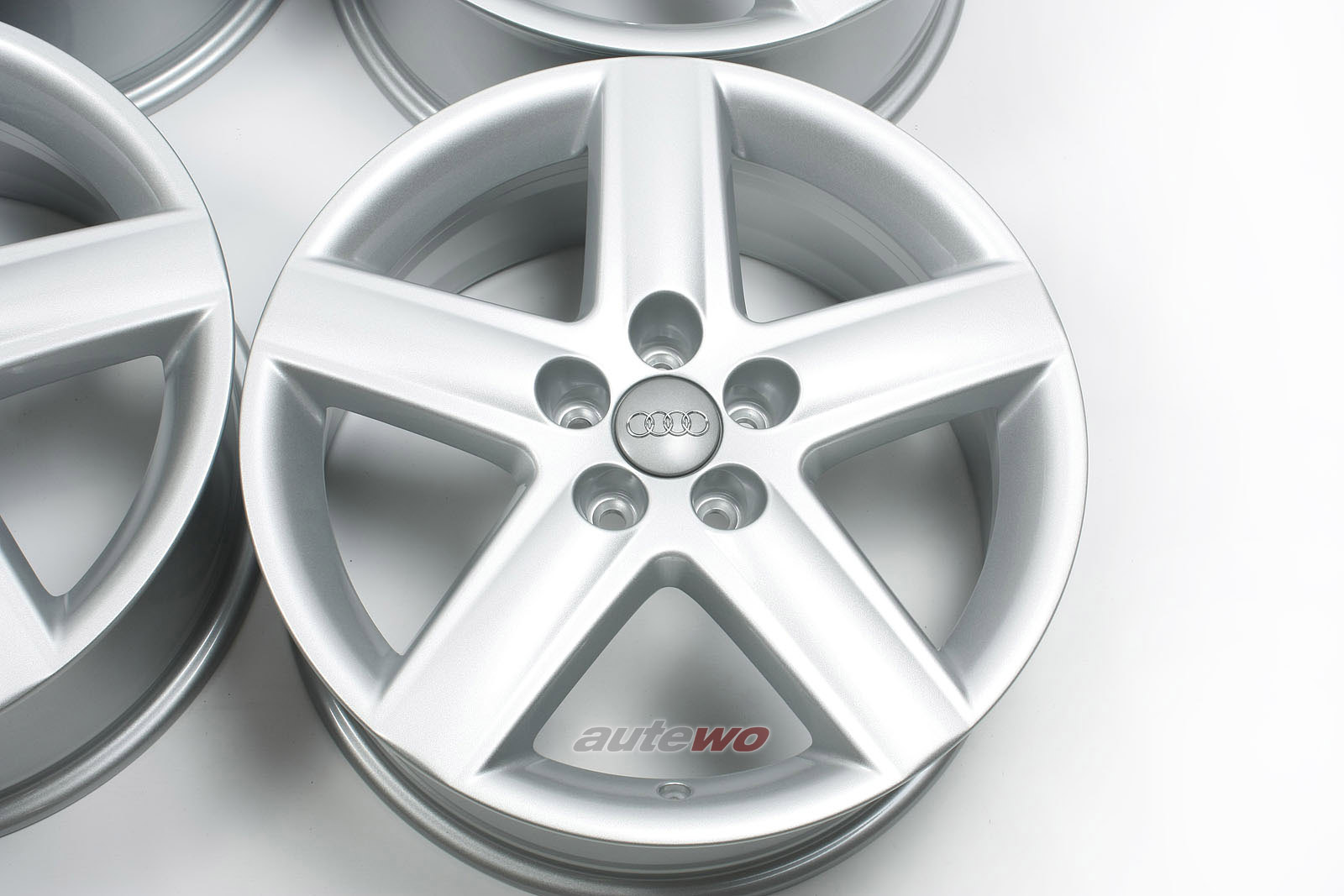 8L0601025AD NEU Audi A3 8L Original Felgen 5-Speichen 7 x 17 ET42 5x100